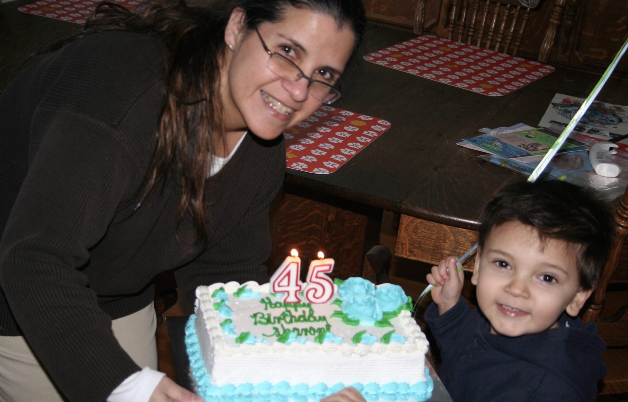 Funny Birthday Pictures | Awkward Birthday Photos