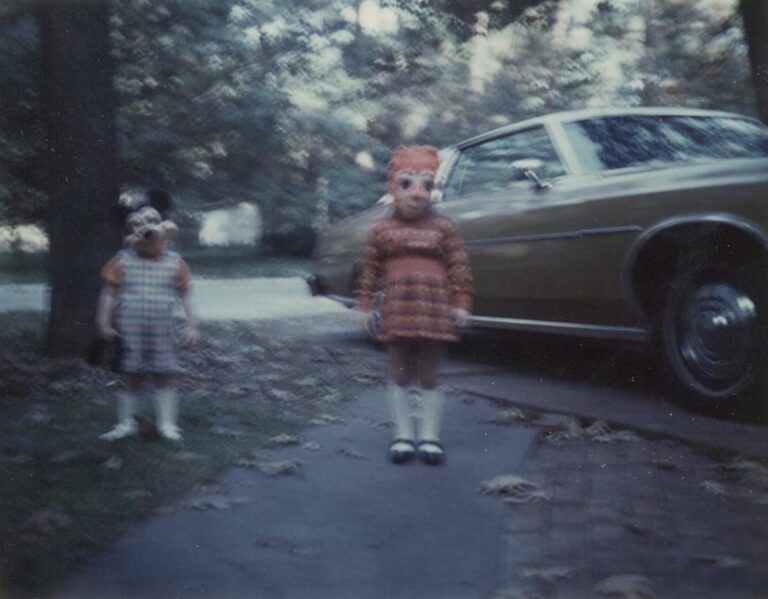 Funny Halloween Pictures | Awkward Halloween Photos