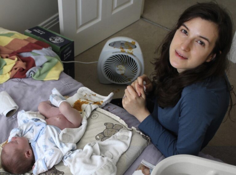 Funny Baby Pictures & Photos | Awkward Baby Photos