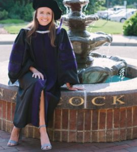 Funny Graduation Pictures and Photos | Awkward Family Photos