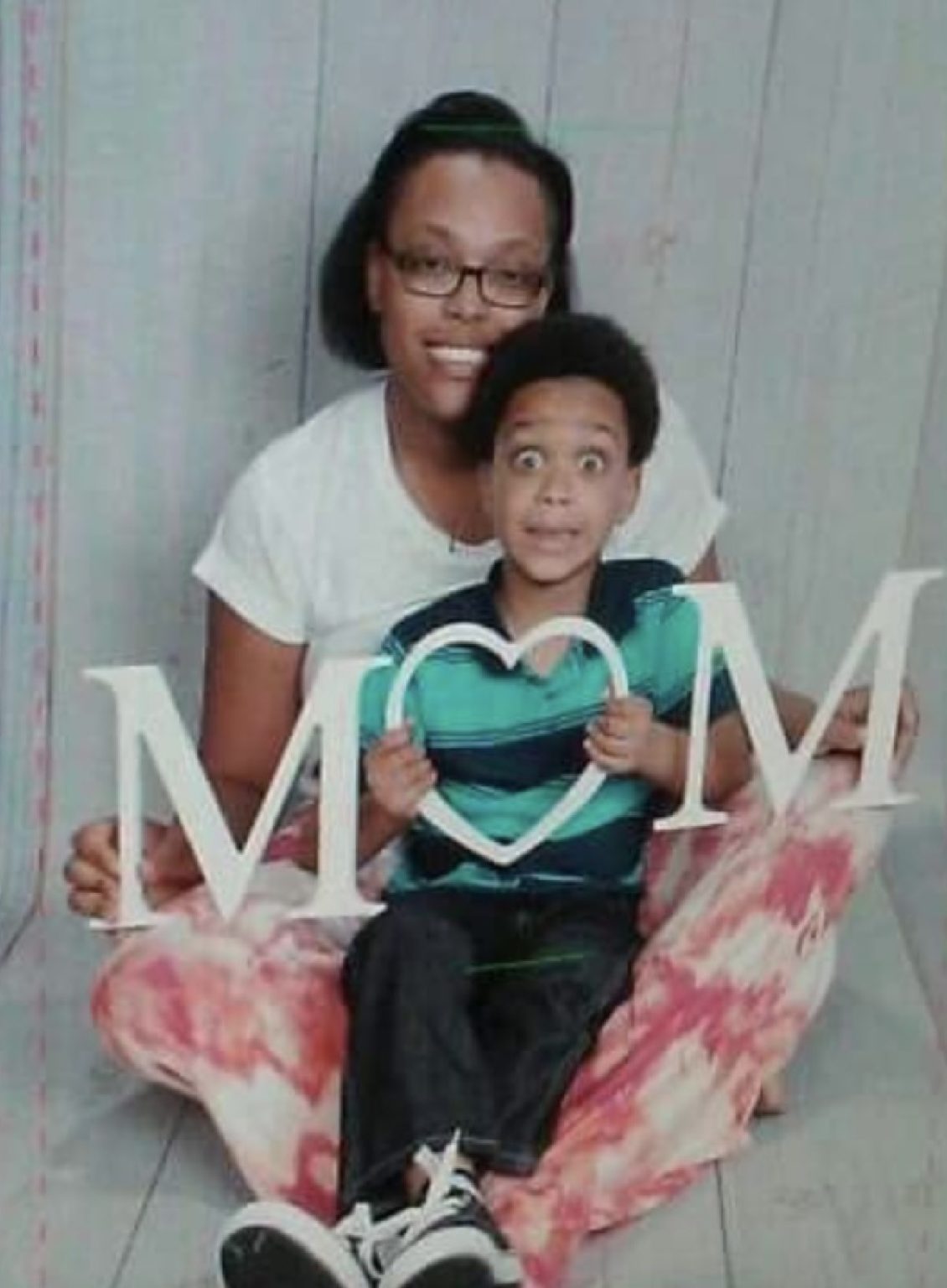 Funny Kid Pictures | Awkward and Hilarious Kid Photos