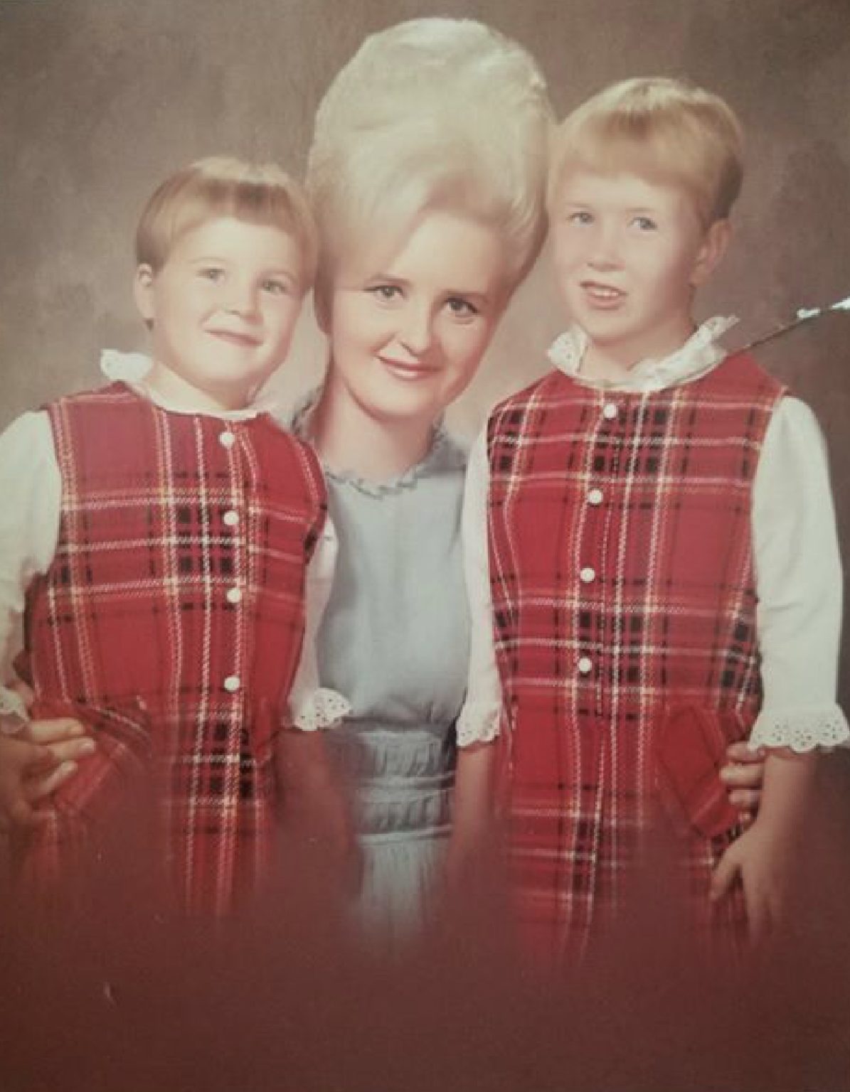 Funny Family Portraits | Awkward & Bad Family Portraits