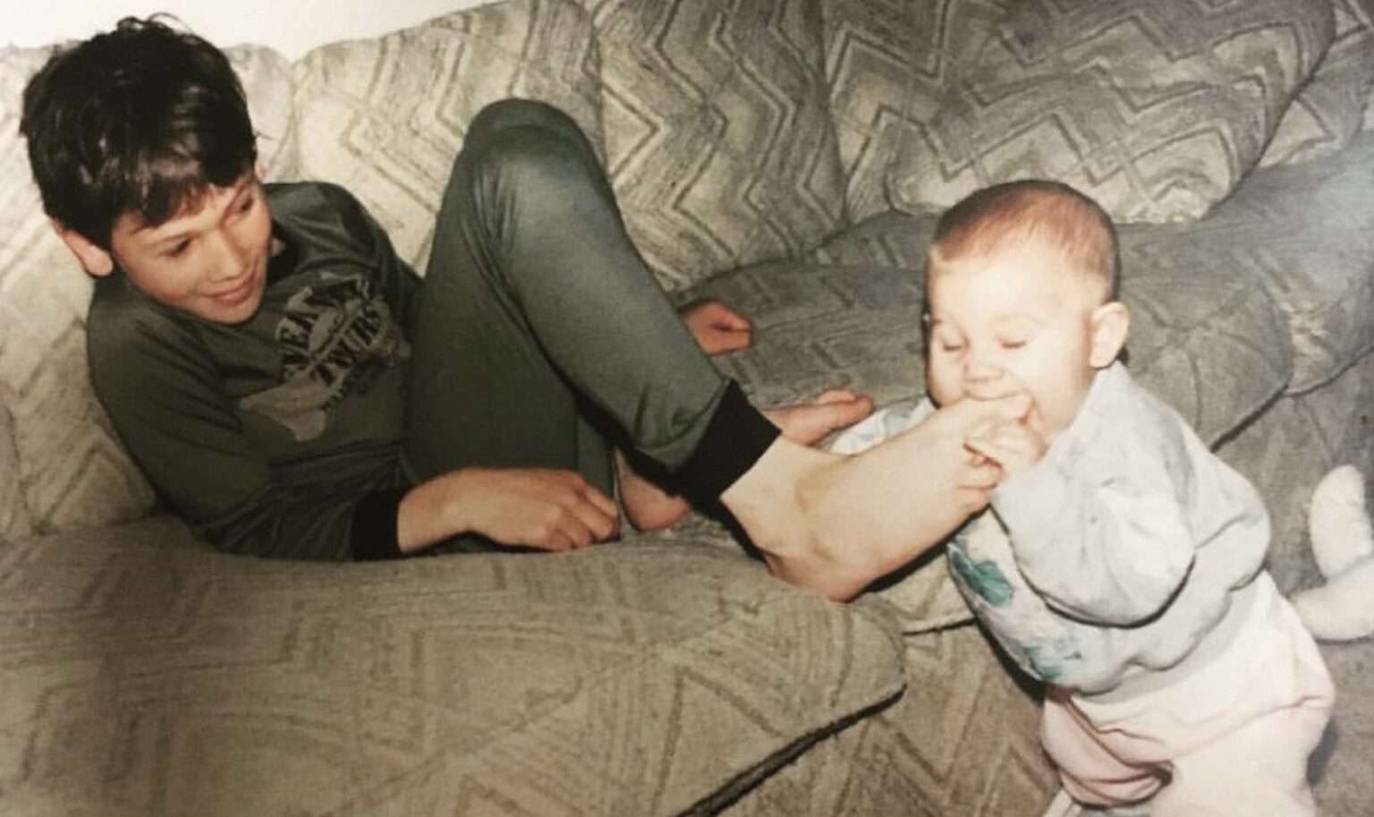 Funny Sister & Brother Pictures | Awkward Sibling Photos