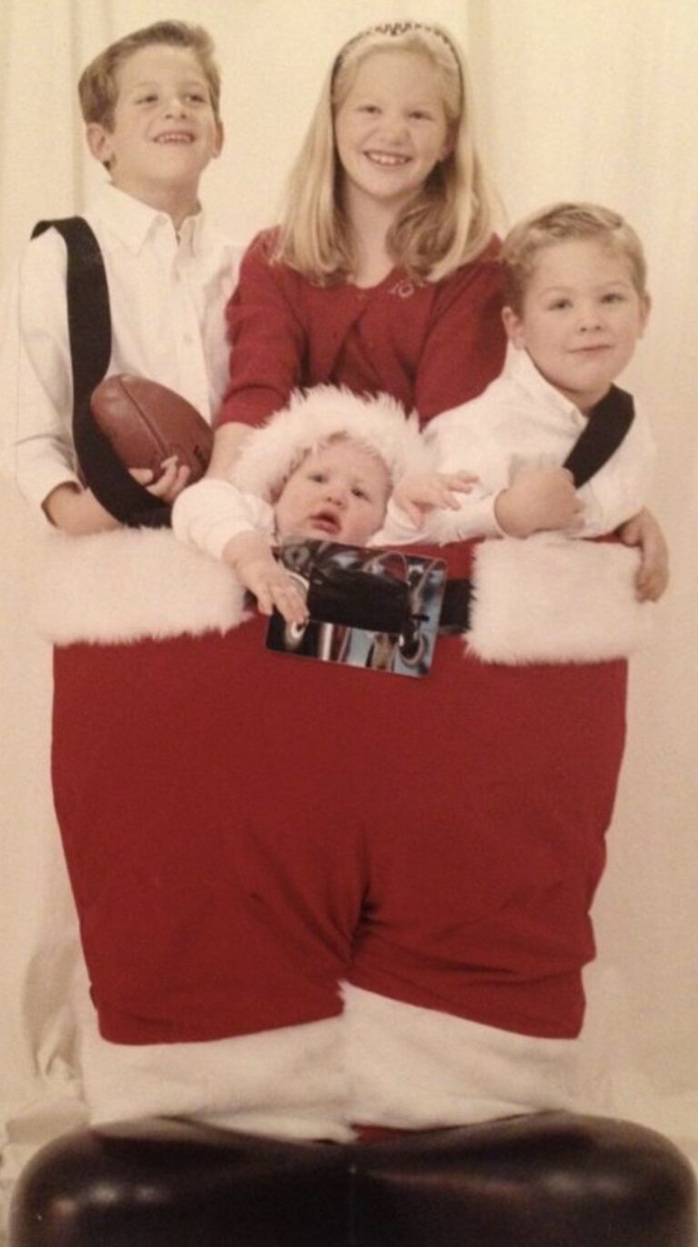 Funny Christmas Pictures | Awkward Christmas and Xmas Photos