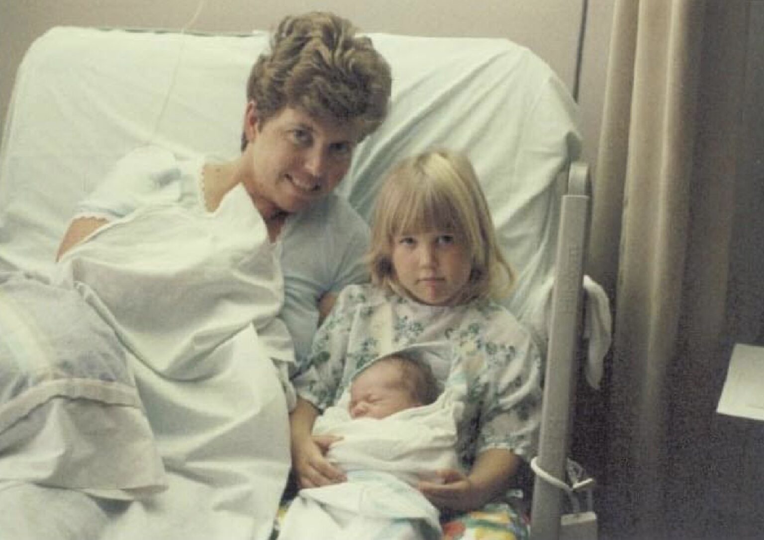 Funny Sister & Brother Pictures | Awkward Sibling Photos