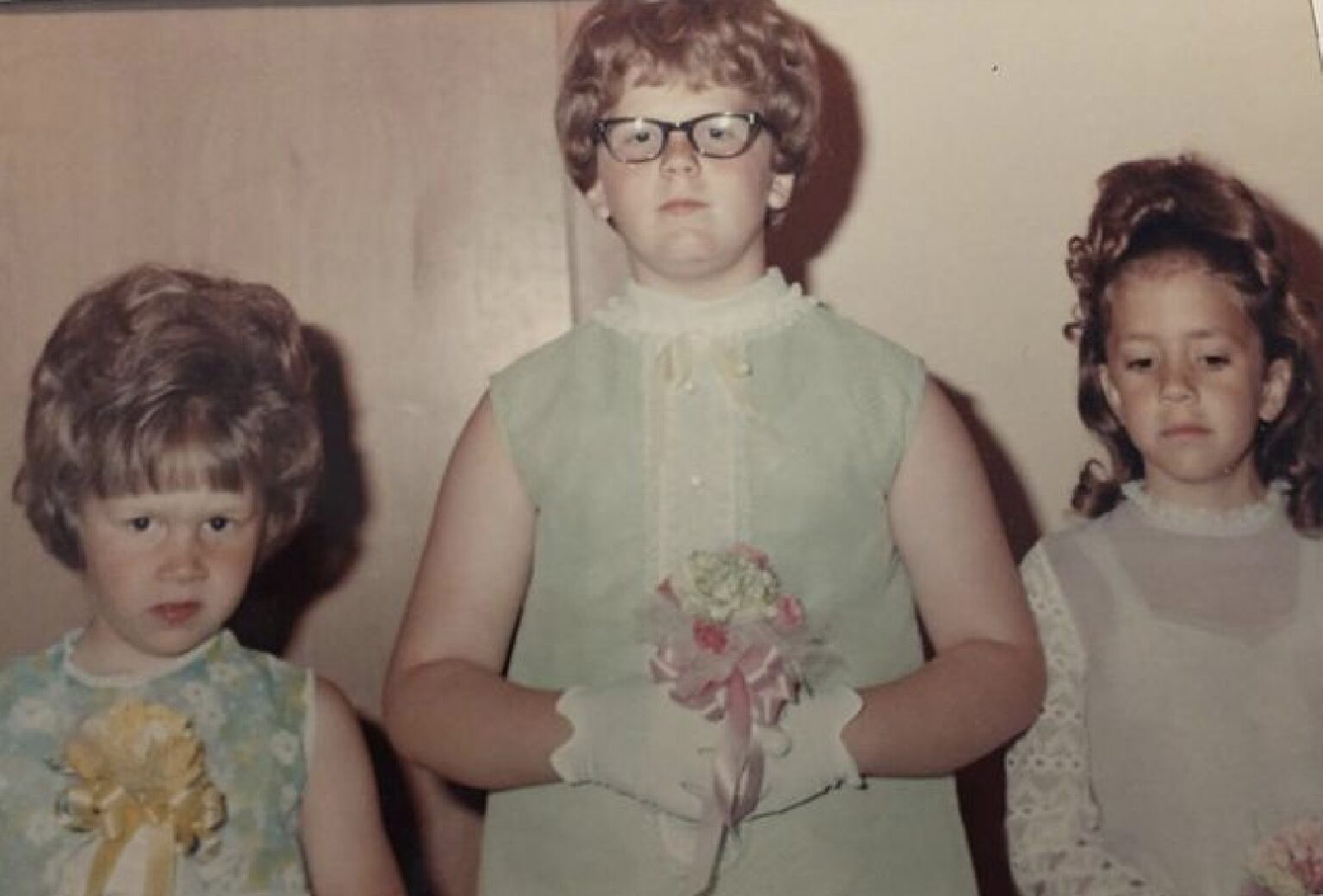 Funny Sister & Brother Pictures | Awkward Sibling Photos