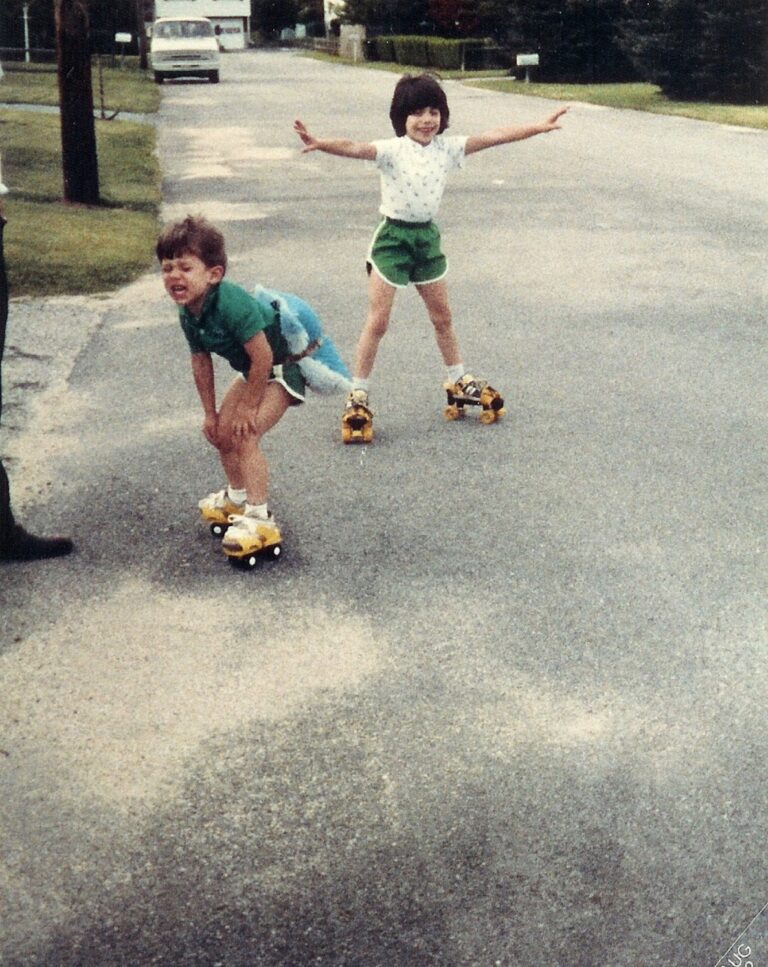 Funny Sister & Brother Pictures | Awkward Sibling Photos