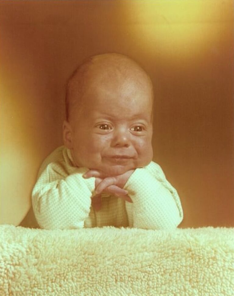 Funny Baby Pictures & Photos | Awkward Baby Photos