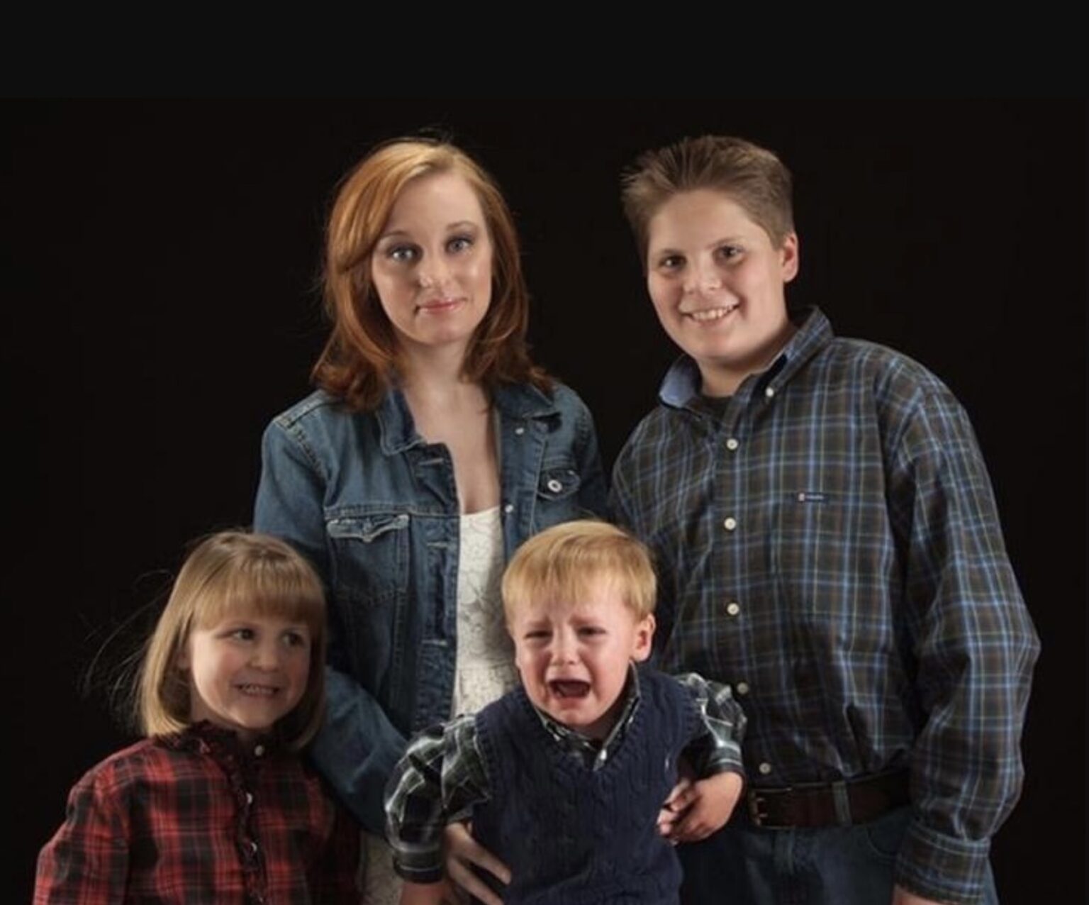 Funny Sister & Brother Pictures | Awkward Sibling Photos