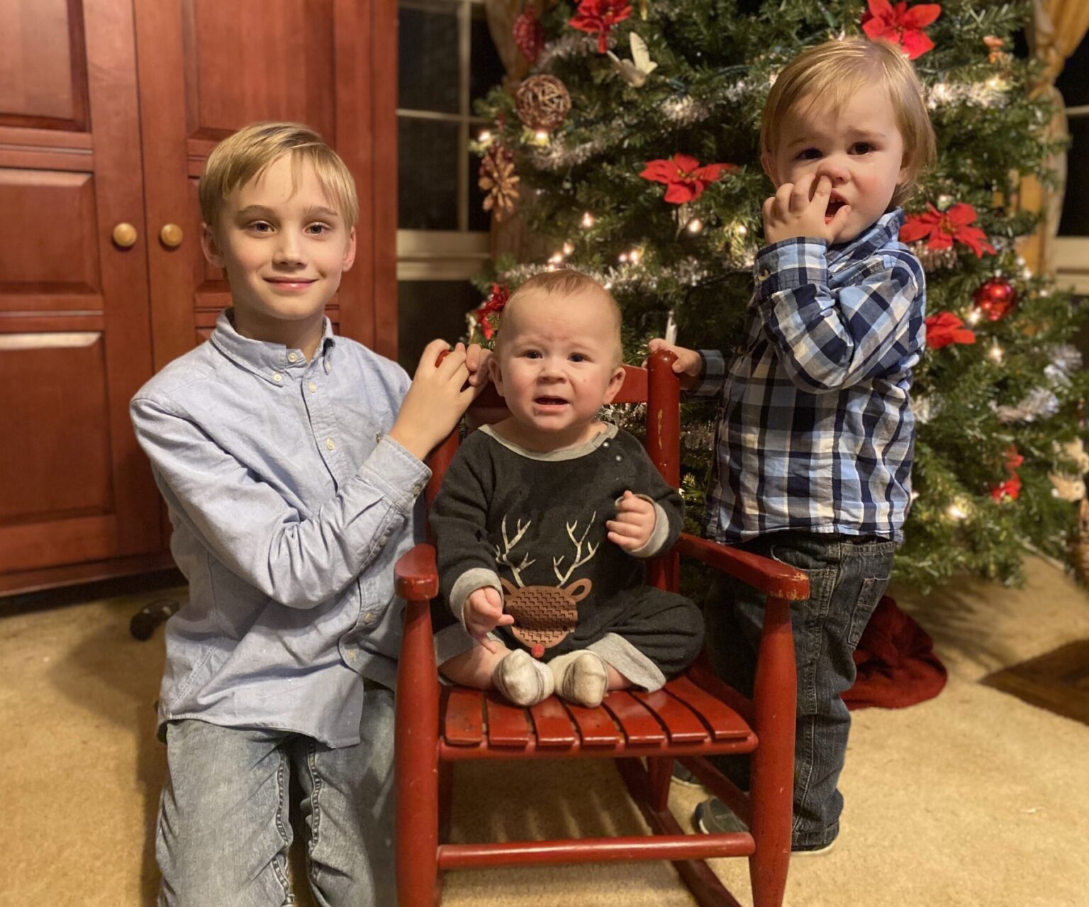 Funny Kid Pictures | Awkward and Hilarious Kid Photos