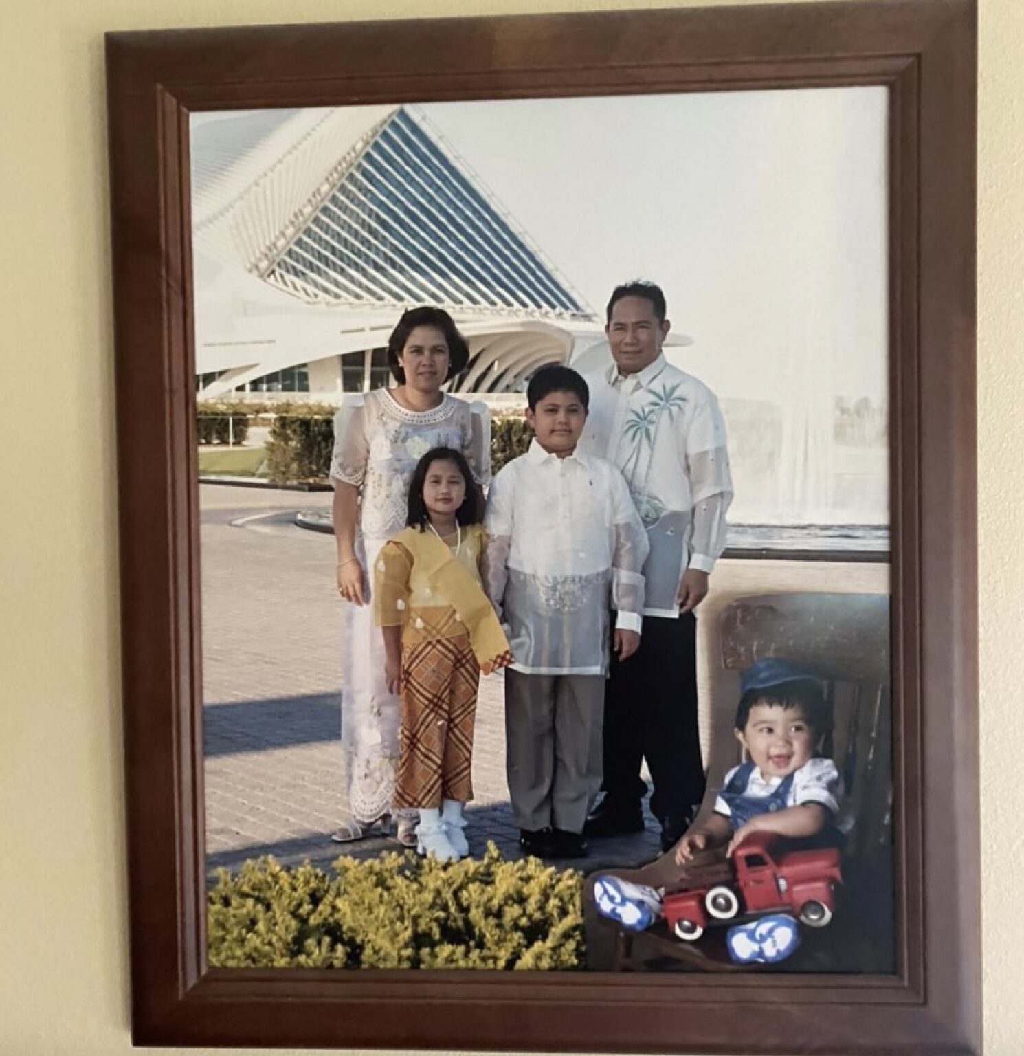 Funny Family Portraits | Awkward & Bad Family Portraits