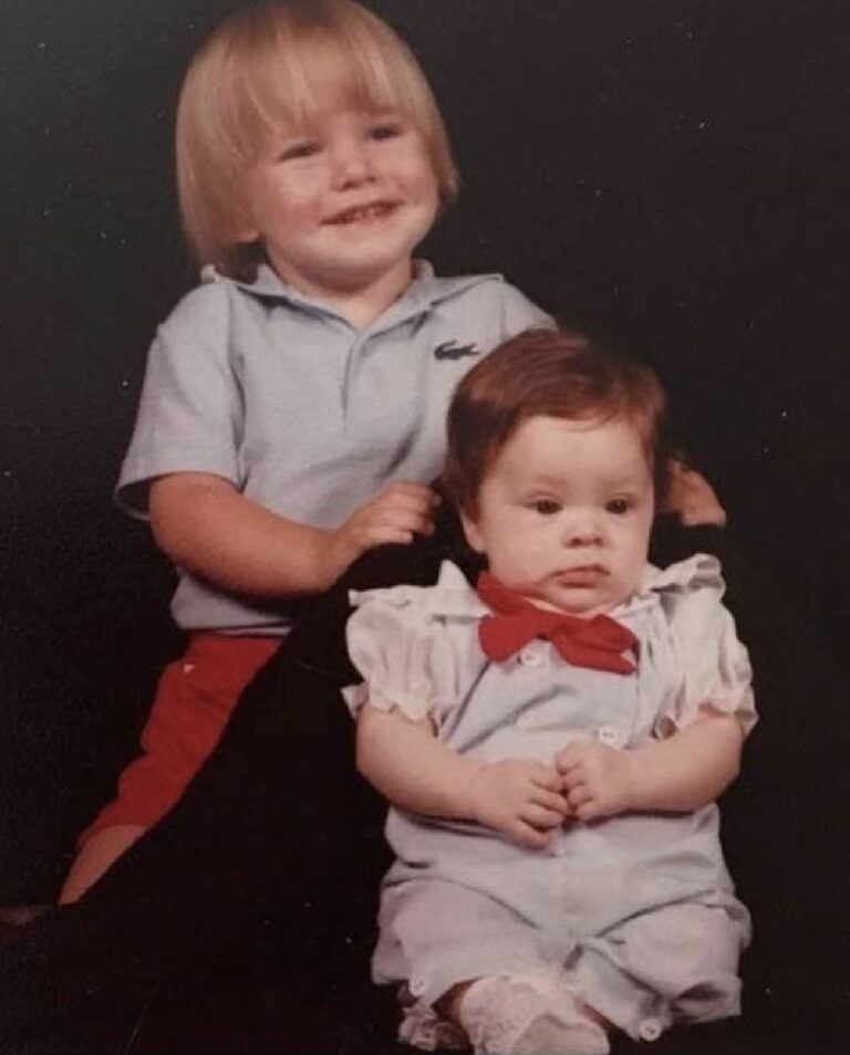 Funny Baby Pictures & Photos | Awkward Baby Photos