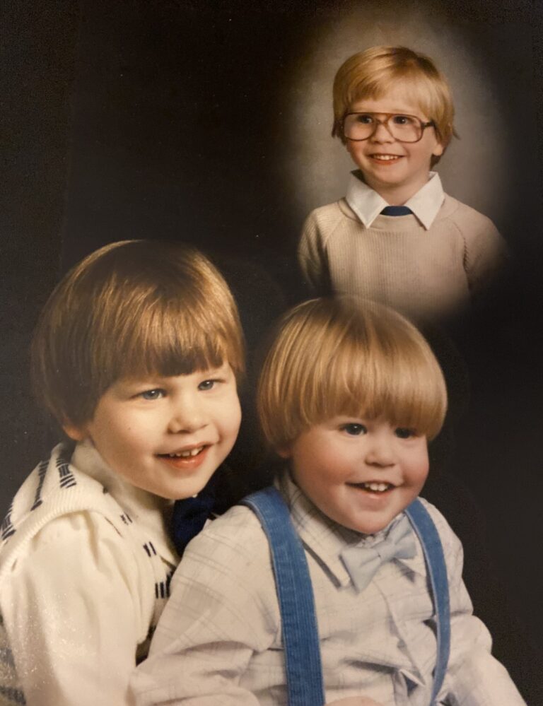 Funny Sister & Brother Pictures | Awkward Sibling Photos