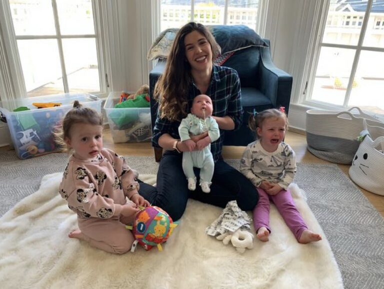 Funny Baby Pictures & Photos | Awkward Baby Photos