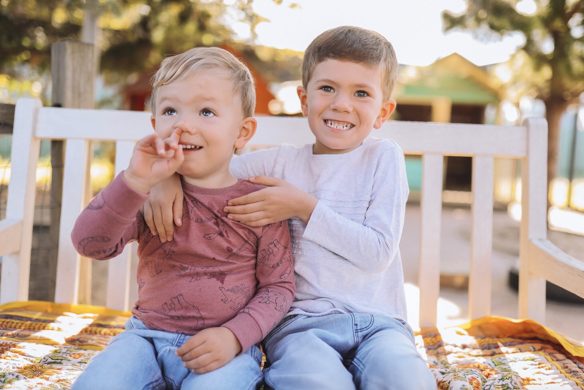 Funny Sister & Brother Pictures | Awkward Sibling Photos