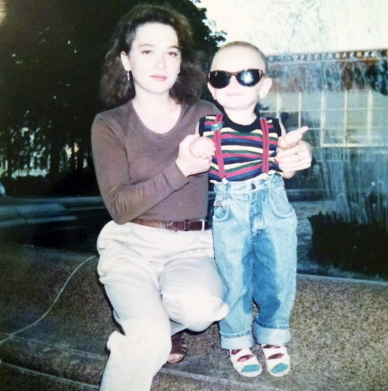 Funny Kid Pictures | Awkward and Hilarious Kid Photos